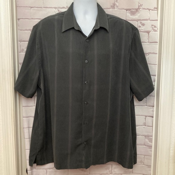 Axist | Shirts | Mens Axist Short Sleeve Dark Gray Shirt | Poshmark